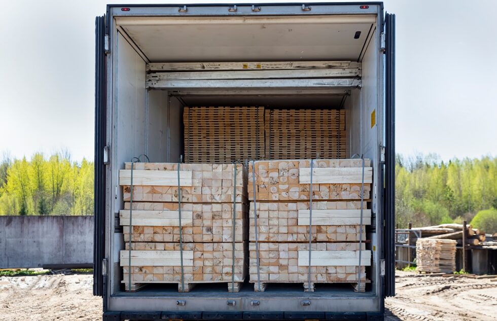 How Many Gallons Does a Semi Truck Hold? All You Need to Know About ...